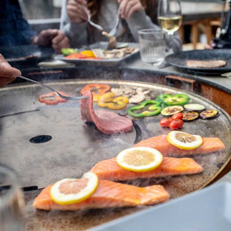 High Grill Table Fusion High Gas With 8 Seats By Vulx