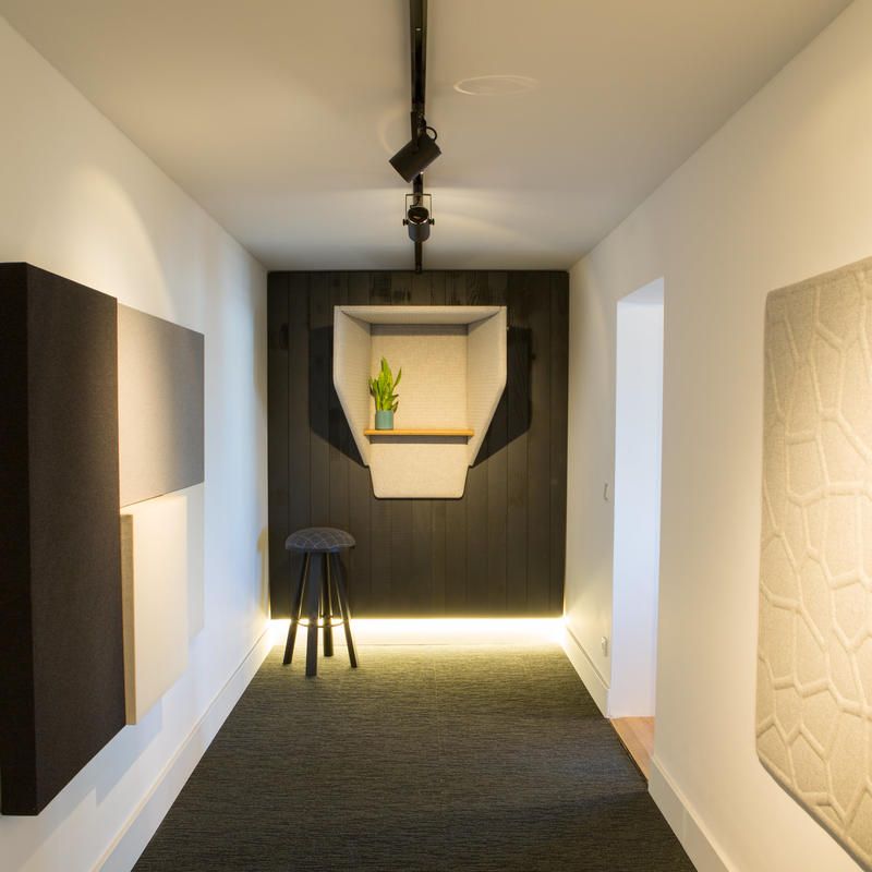 Open Space Phone Booth - ACOUSTIC HOOD
