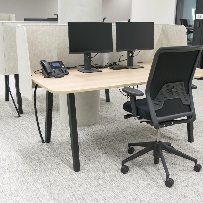 Acoustic Enclosure for Office - ACOUSTIC WRAP DESK