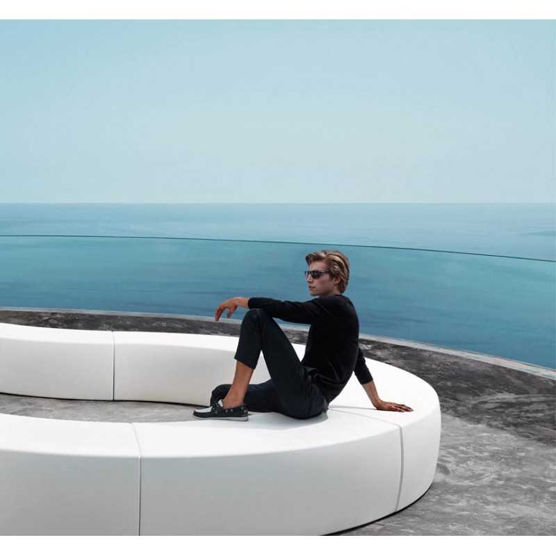 Banc Lumineux à Led Multicolore AND Banc Courbe RGB par Vondom