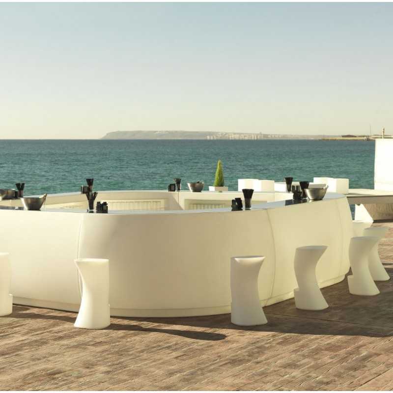 Fiesta Curved Bar Counter with Matt Finish by Vondom