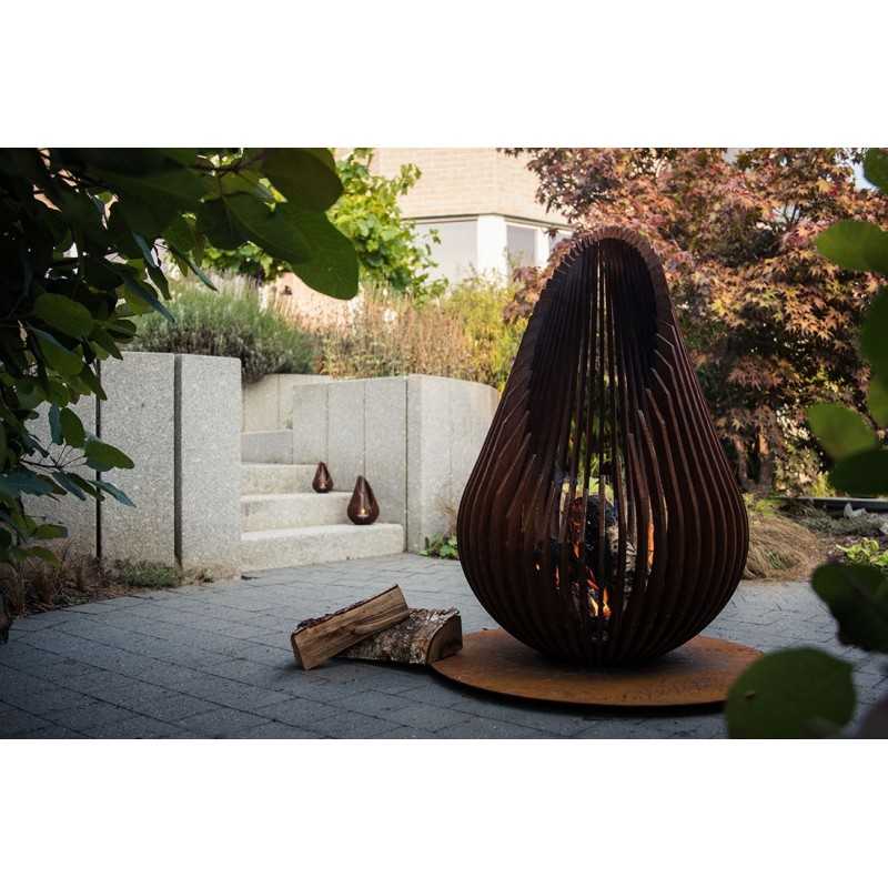 Cheminée Extérieure DEWDROP taille L en Acier Corten de chez GLOWBUS
